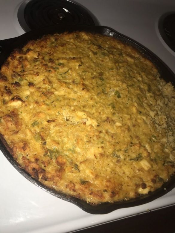 CHICKEN AND CORN BREAD DRESSING