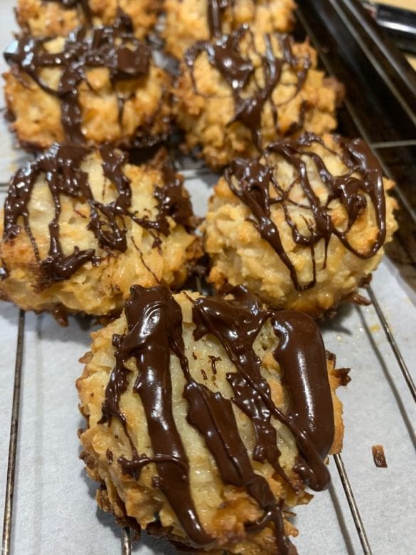 4 Ingredient Coconut Almond Cookies