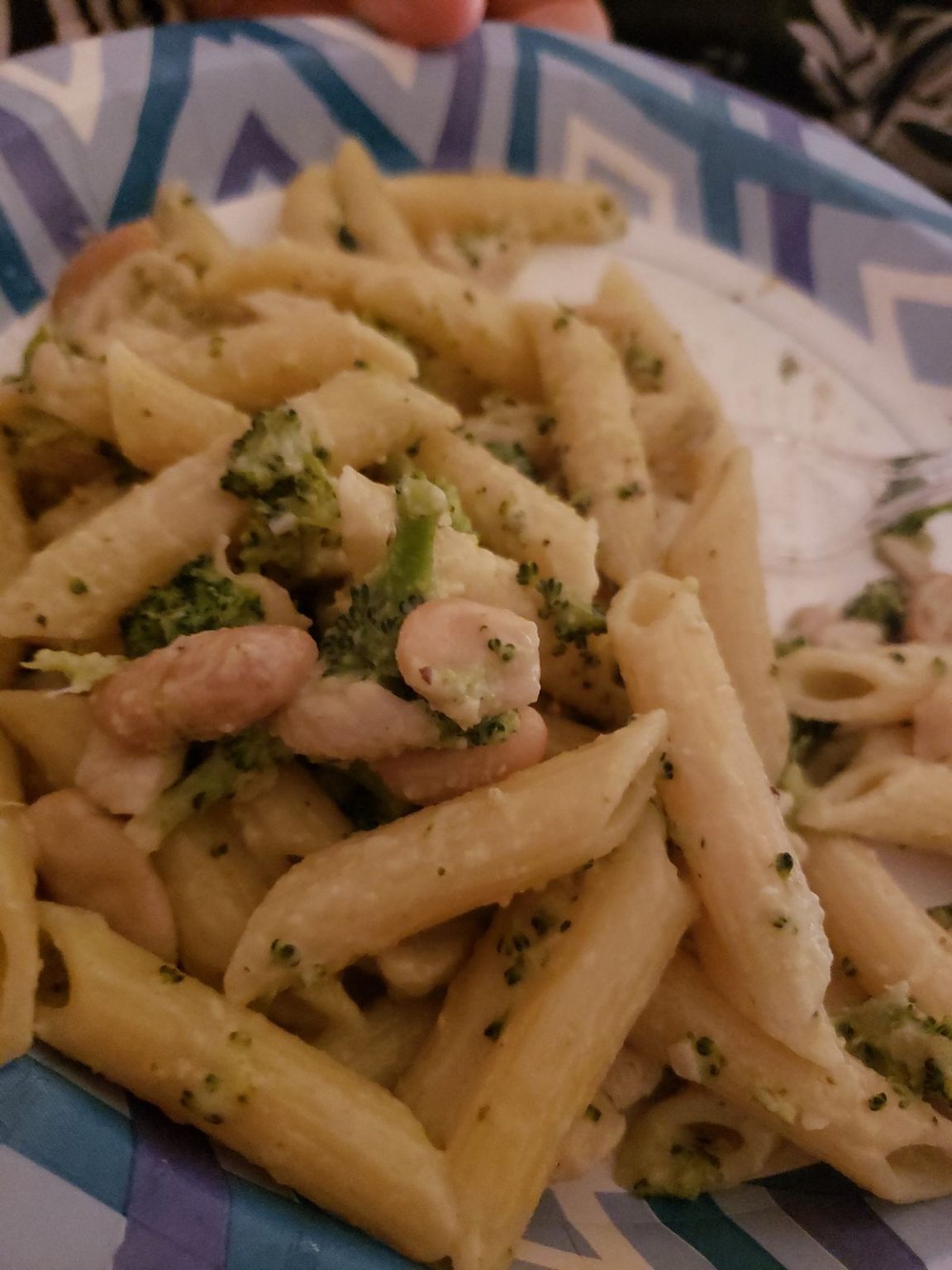 Easy 20 minute Pesto Chicken and Broccoli Pasta